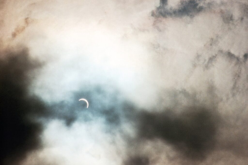 Four Astrophysicists and an Anthropologist Talk About the Full Eclipse ...